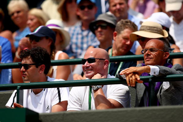 Andre Agassi To Remain Novak Djokovic's Coach For 2018 - UBITENNIS