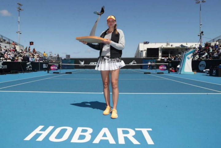 Elena Rybakina claims the second title of her career in Hobart - UBITENNIS